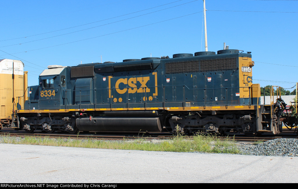 CSXT 8334 on Q2969-04